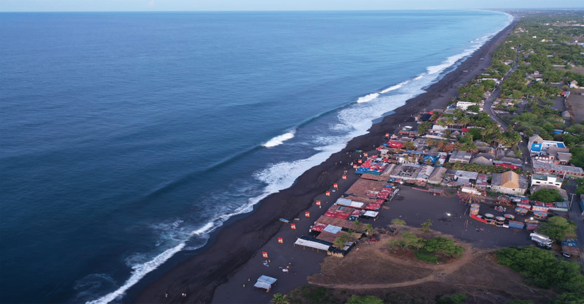 Transportation from the Capital City to Monterrico.
